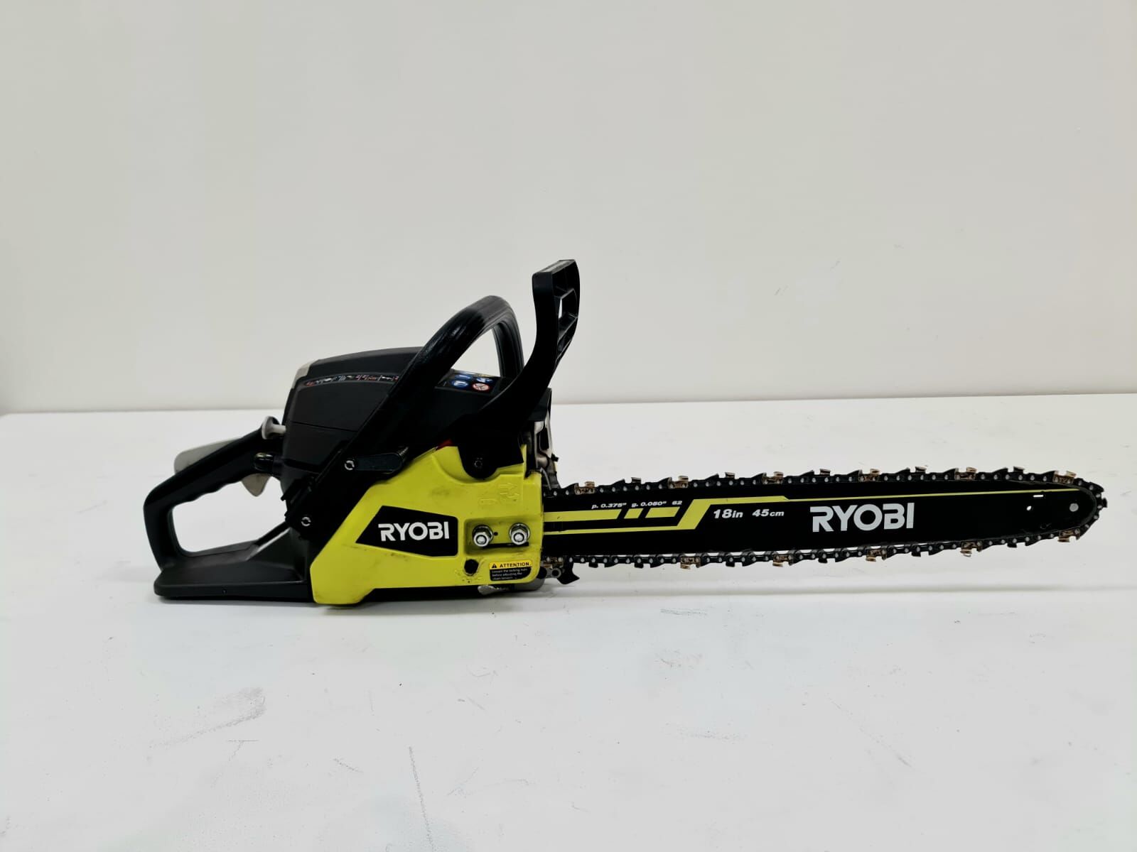 Ryobi 18 Inch 45cm Chain 38cc Full Crank 2 Stroke Petrol Chainsaw