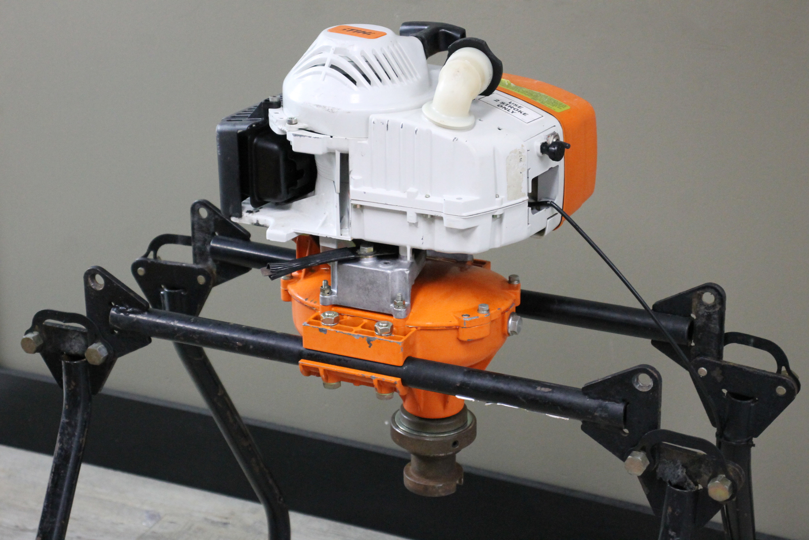 STIHL BT360 Professional Two-Man Earth Auger with 250mm & 200mm Auger ...